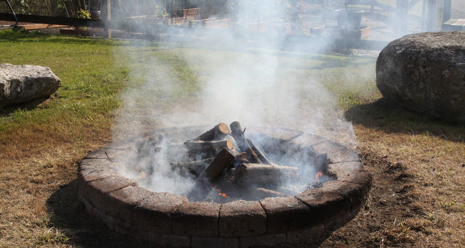 These Are The Symptoms of Wood Smoke Inhalation - Getaway Couple